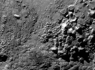 Gigantische Eisvulkane auf dem Pluto entdeckt