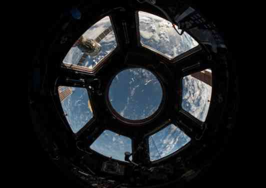 China prüft den Bau eines kilometerlangen Raumschiffs