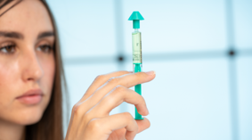 Nasaler Impfstoff erzeugt breite Immunantwort gegen Grippe