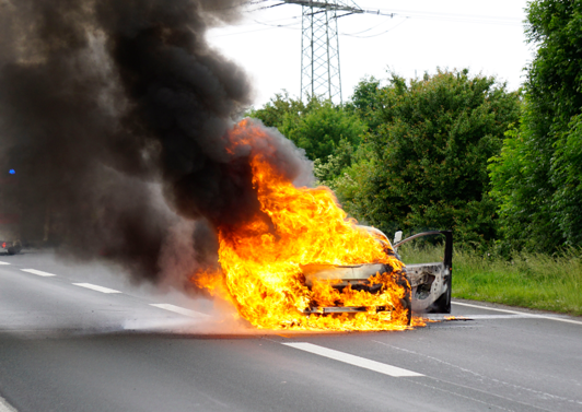 Elektroautos brennen deutlich seltener als andere Antriebsarten